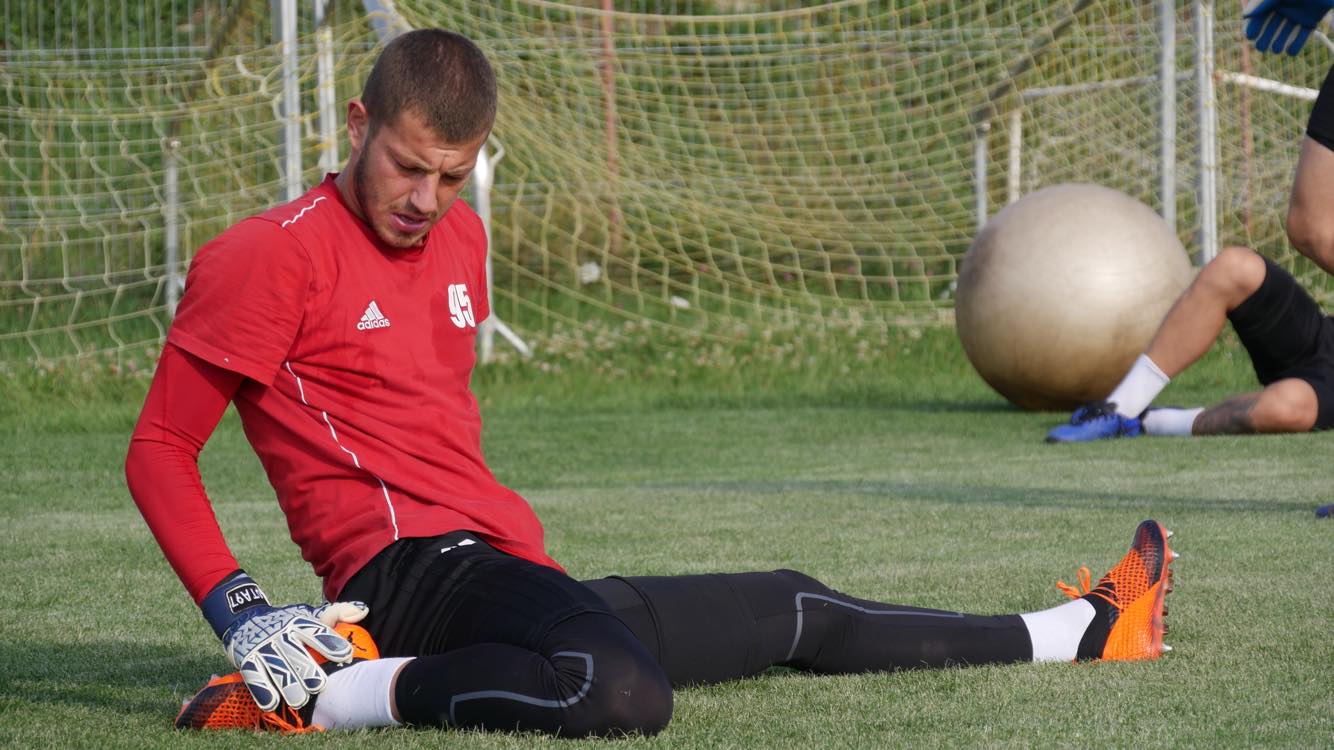 Portarul Fejér Béla şi antrenorul László Csaba, în echipa etapei din ...